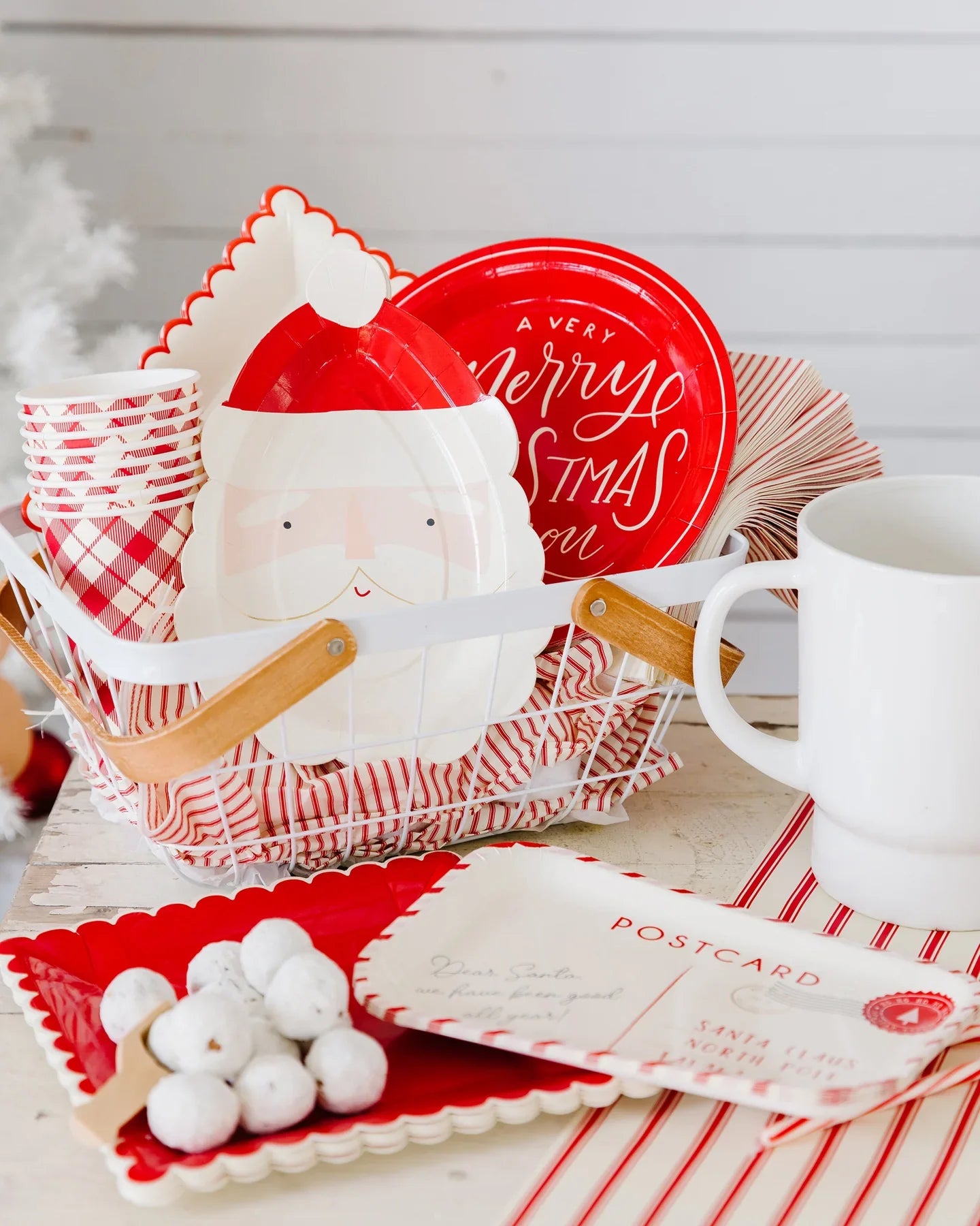 Sophisticated Themed Celebration Kits for Unforgettable Parties and St.