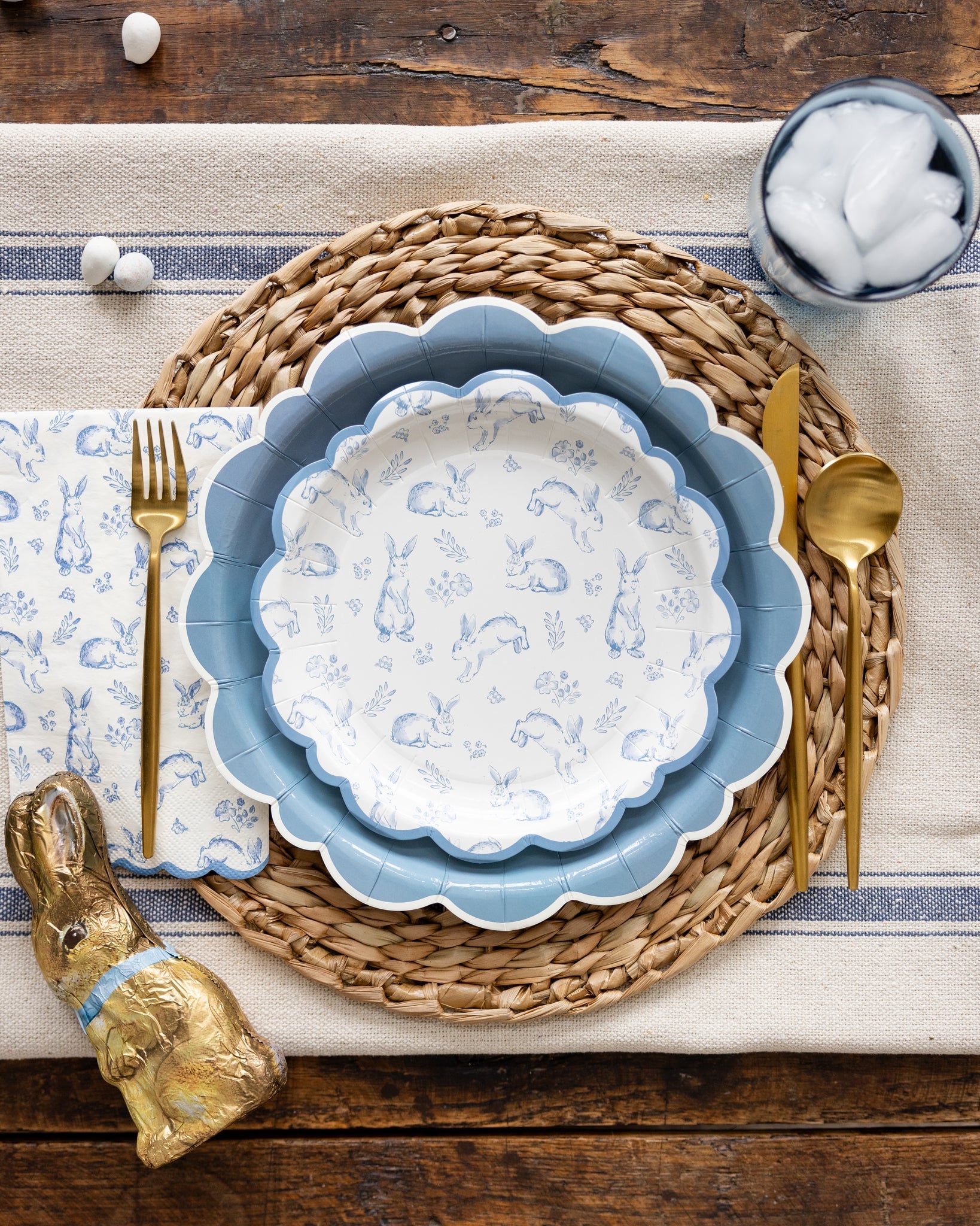 Romantic tablescape for two: Because who needs a fancy restaurant when.