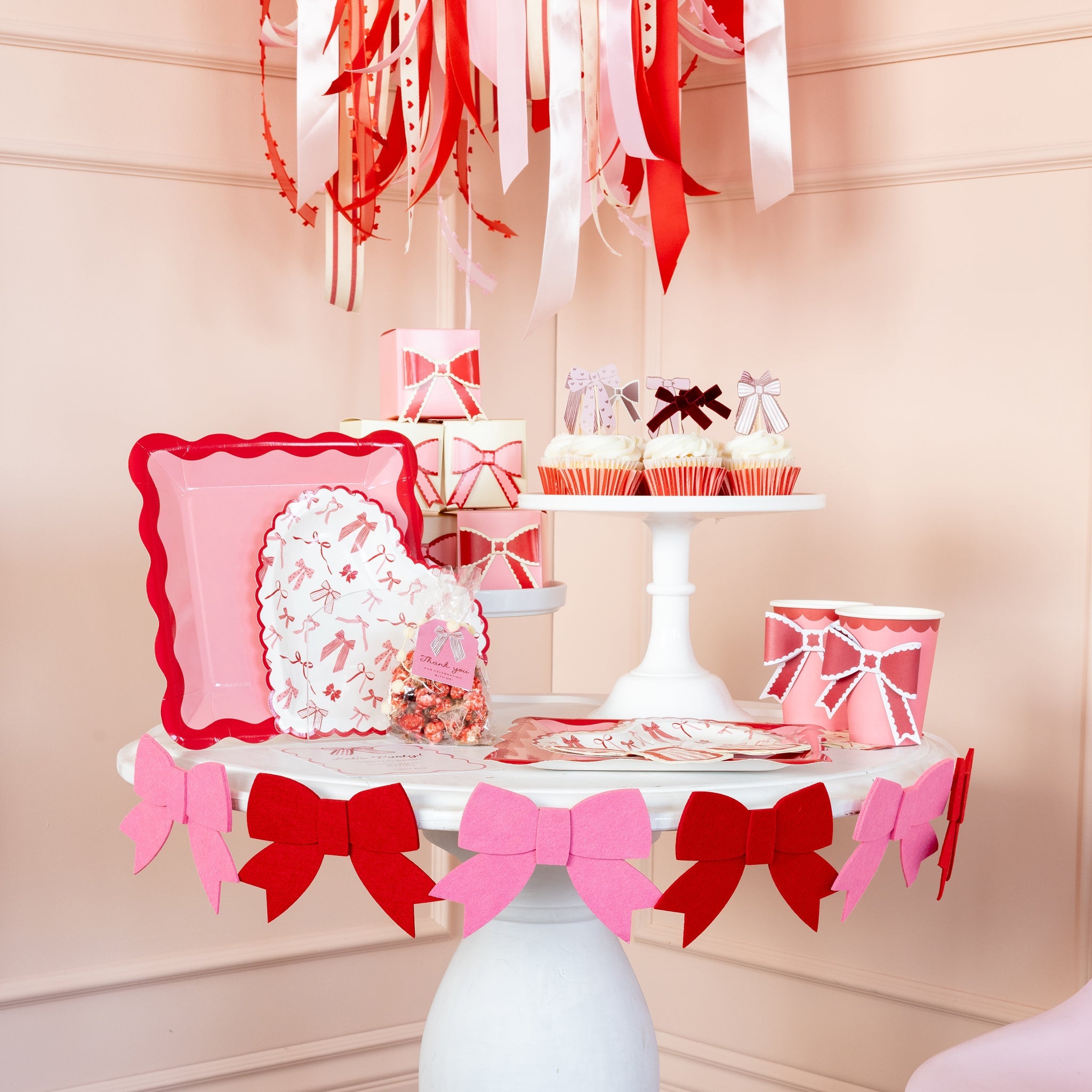Reusable Party Decorations for Eco-Friendly Parties.